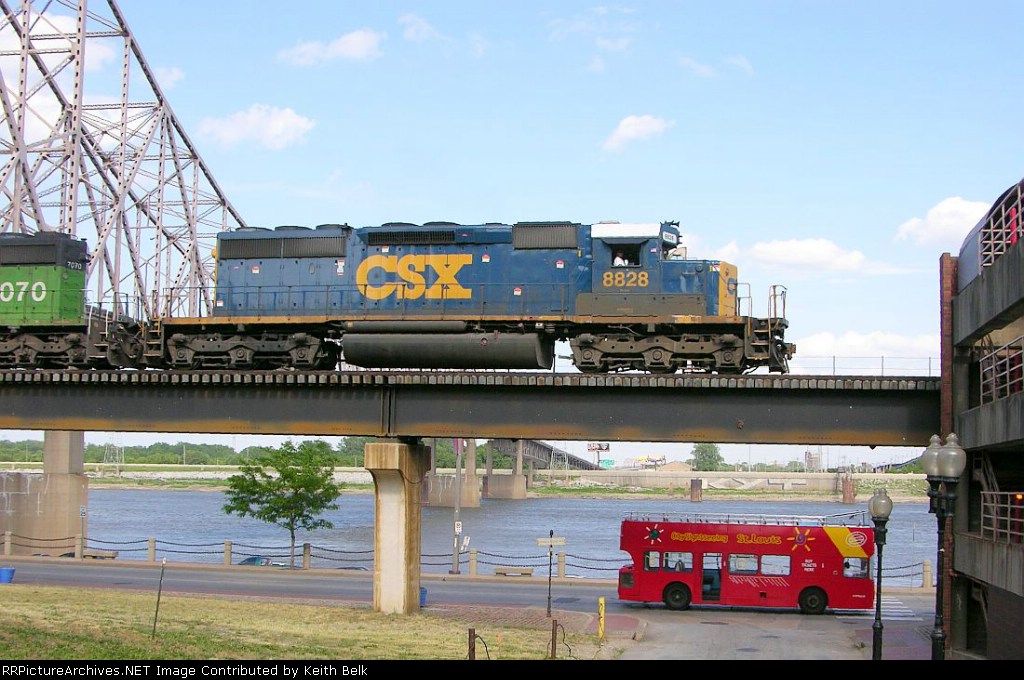 CSX 8828